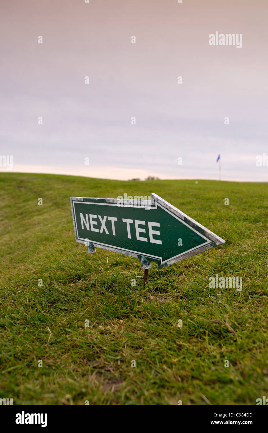 Golf course tee signs hi-res stock photography and images - Alamy