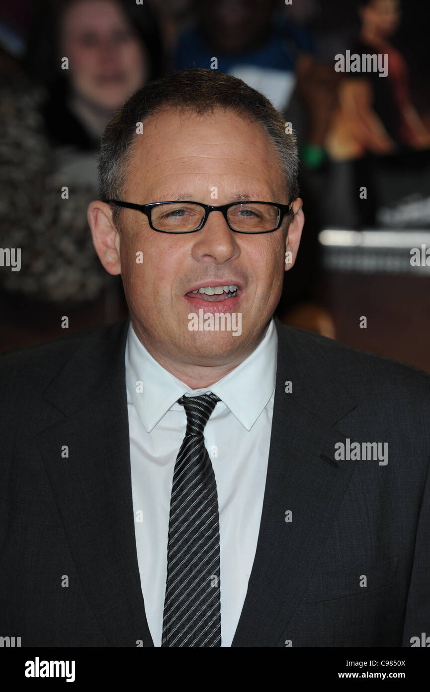 BILL CONDON THE TWILIGHT SAGA - BREAKING DAWN - PART 1 FILM PREMIERE ...