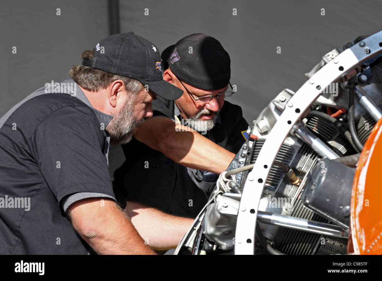 Rare Bear engine mechanics work on Rare Bear's R3500 radial engine ...