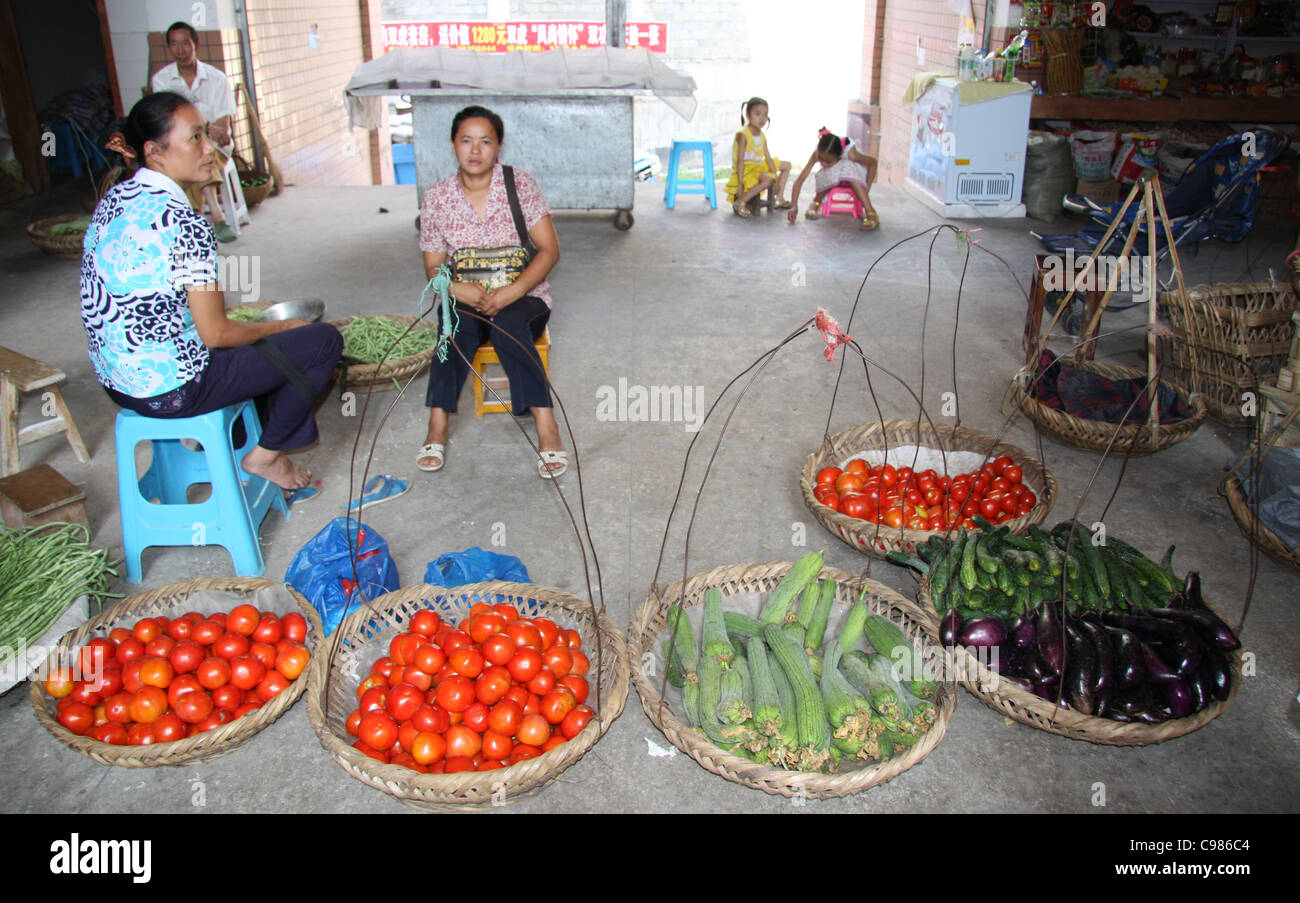 Carry baskets hi-res stock photography and images - Alamy