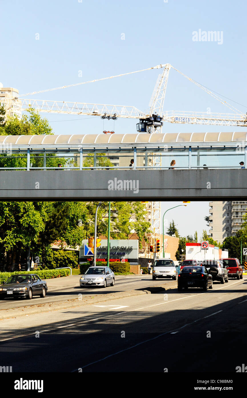 The skytrain walkway into metrotown mall hi-res stock photography and ...