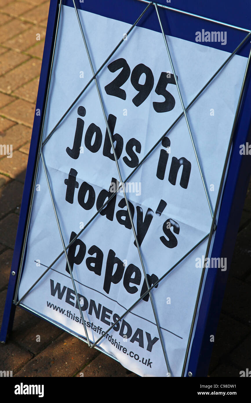 Job advert newspaper hi-res stock photography and images - Alamy