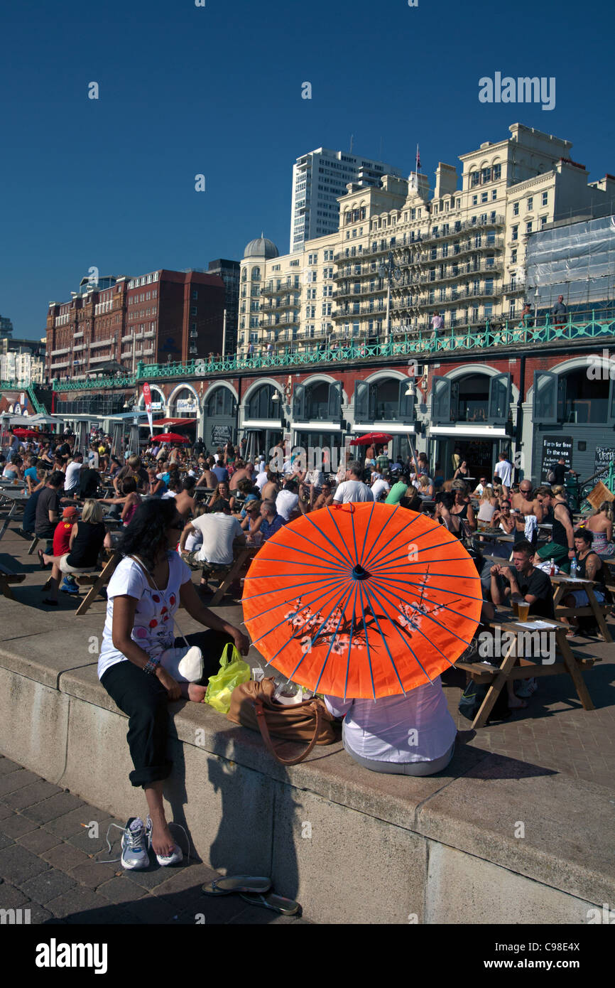 Brighton promenade hi-res stock photography and images - Alamy