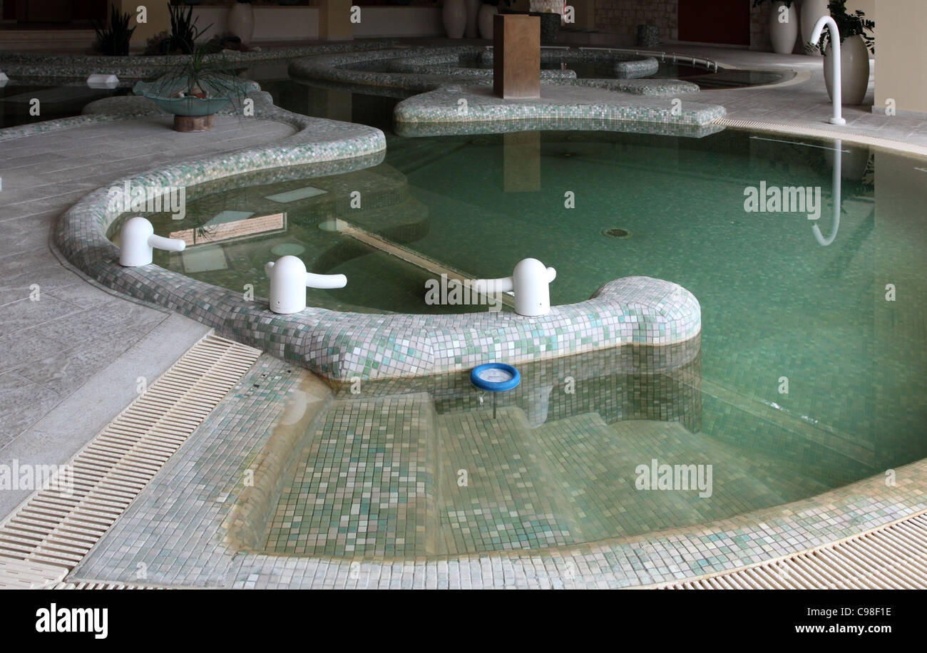 Sulphur pools hi-res stock photography and images - Alamy