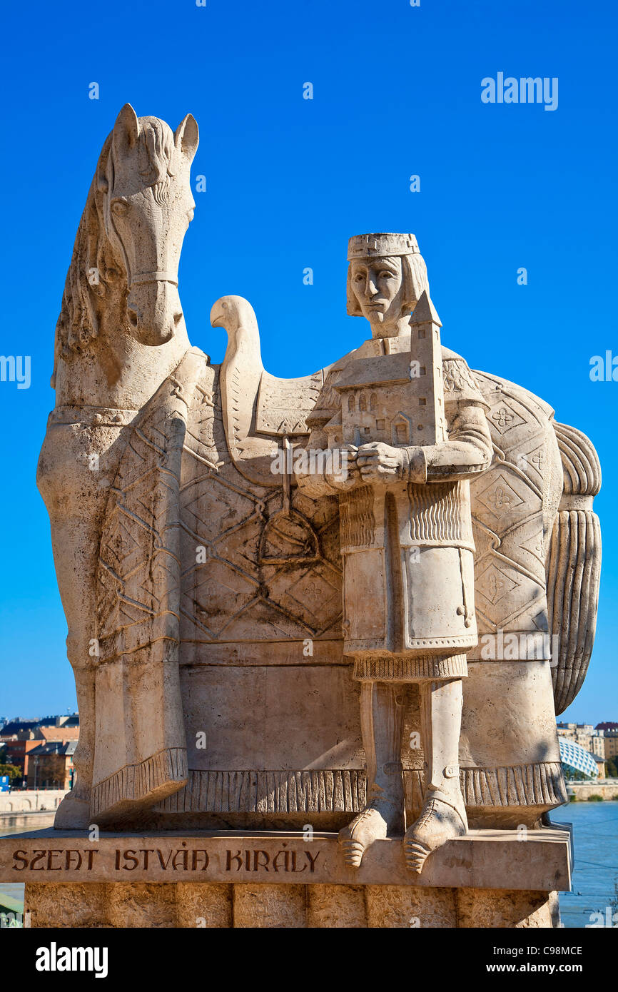 Budapest, Statue of St. Istvan outside the church cave Stock Photo - Alamy