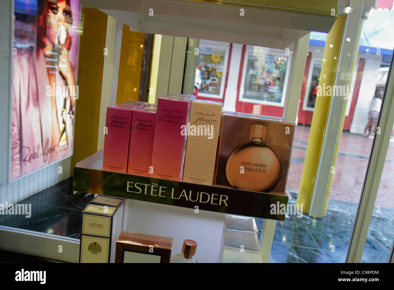 Perfume islands hi-res stock photography and images - Alamy