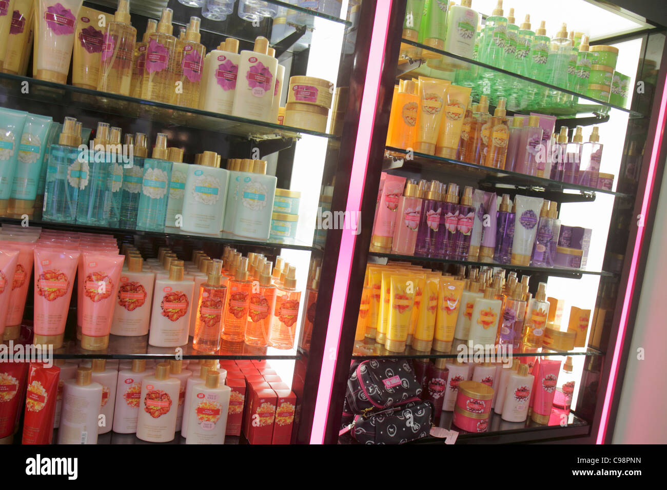 Shelf shelves display fragrance hi-res stock photography and images - Alamy
