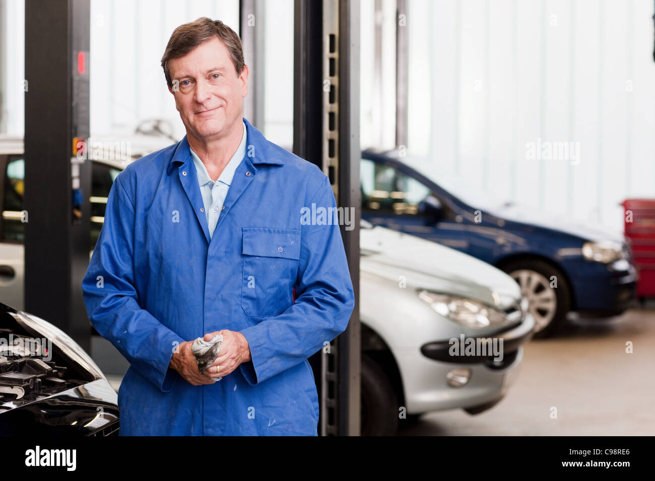 Mechanic career hi-res stock photography and images - Alamy