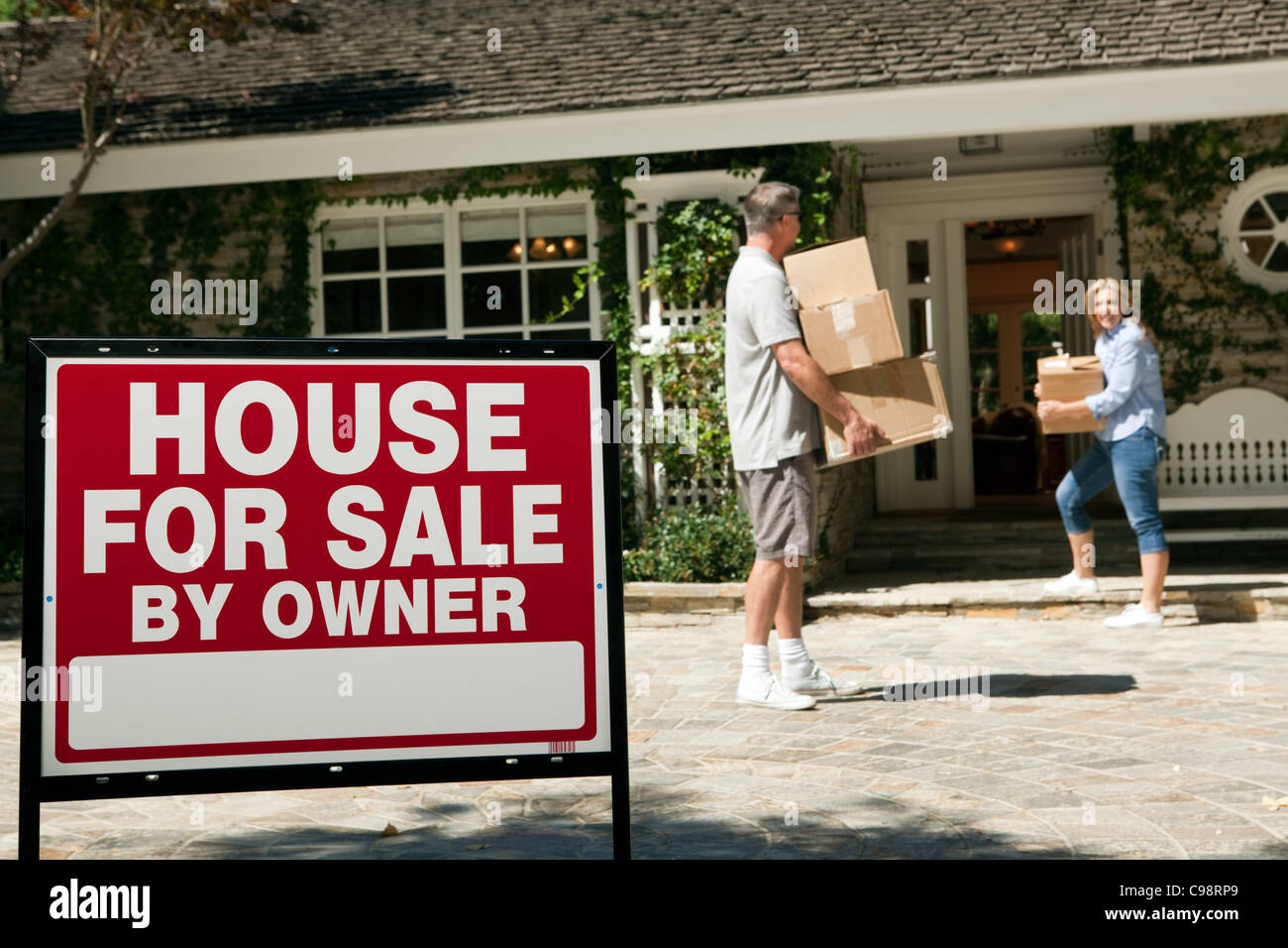 Mature couple moving into newly bought property Stock Photo - Alamy Mature couple moving into newly bought property Stock Photo - Alamy
