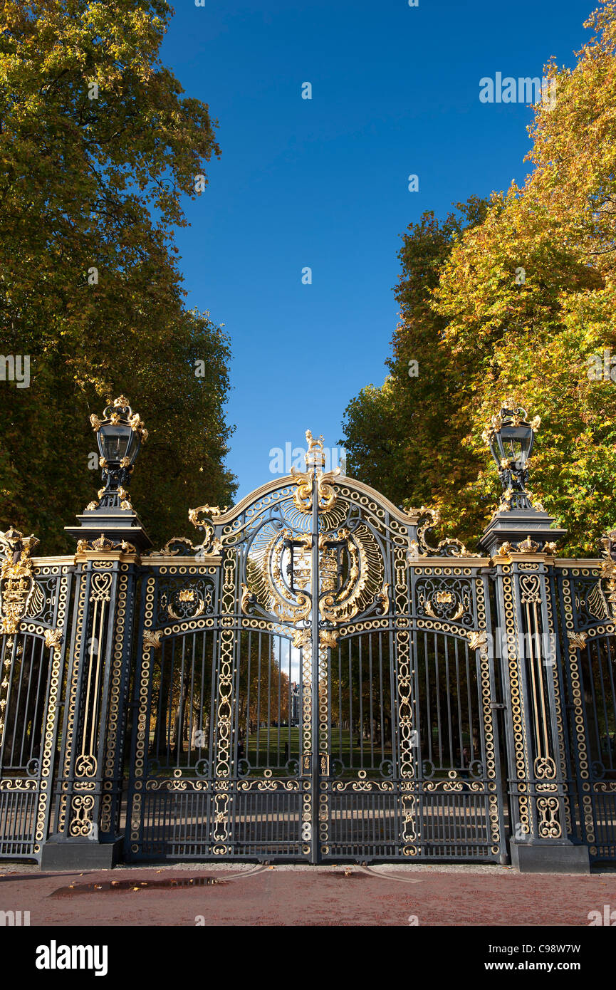 Canada gate hi-res stock photography and images - Alamy