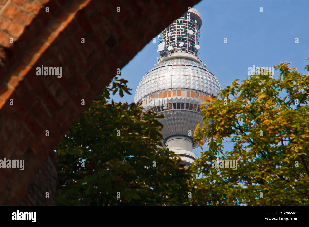 Ruins building berlin hi-res stock photography and images - Alamy