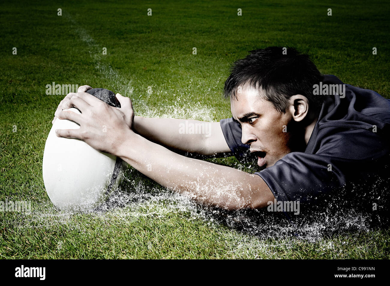 Rugby field wet hi-res stock photography and images - Alamy