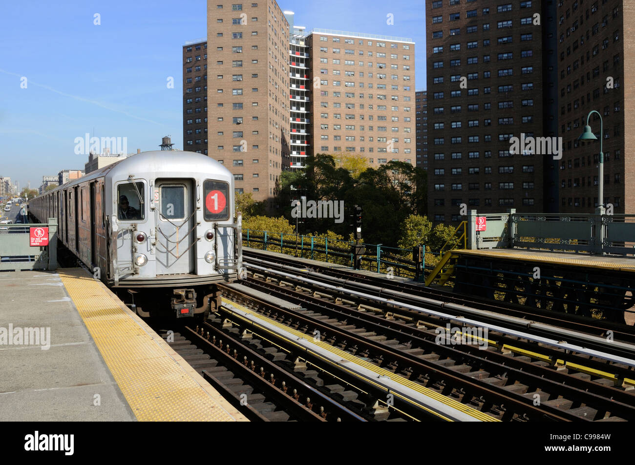 125th street station hi-res stock photography and images - Alamy