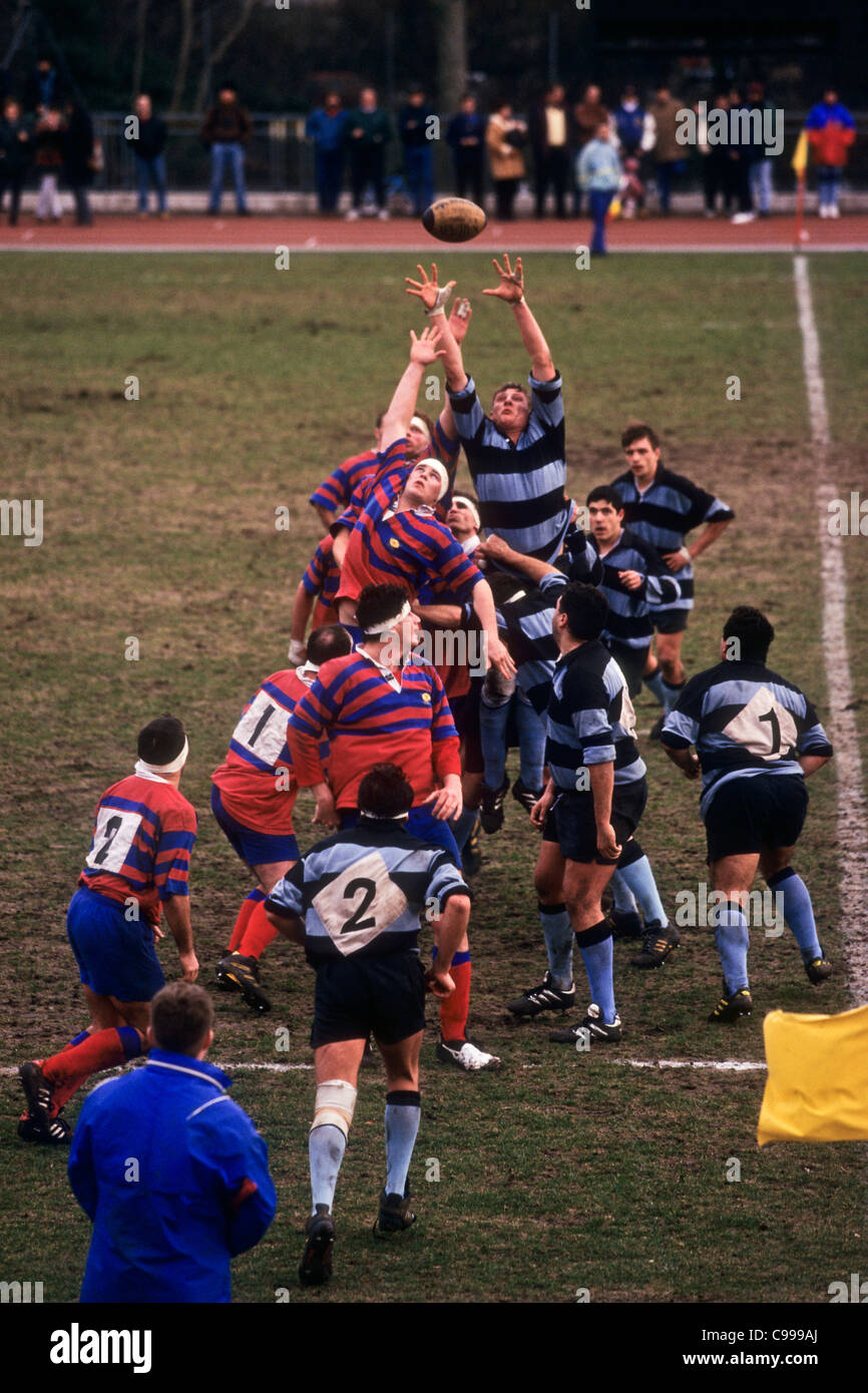 Rugby match action Stock Photo - Alamy