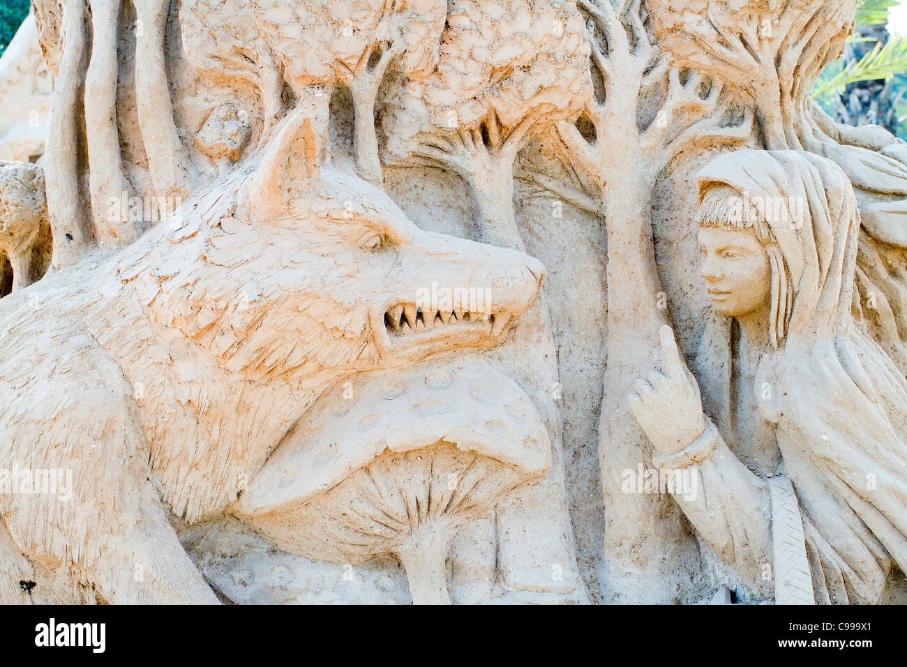 Little red riding hood book hi-res stock photography and images - Alamy