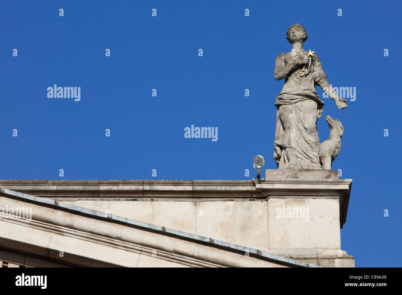 Statue of Fidelity with dog on top of the General Post Office in Dublin ...