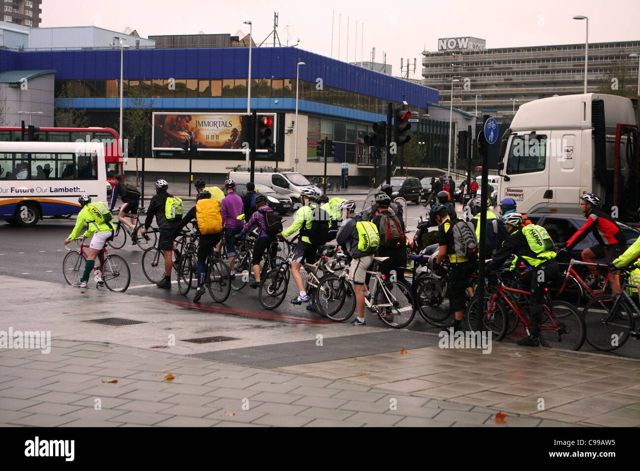 Traffic lights cycles hi-res stock photography and images - Alamy