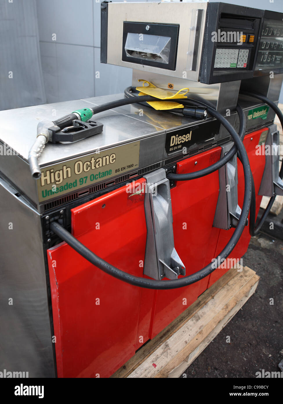 Diesel pump hi-res stock photography and images - Alamy