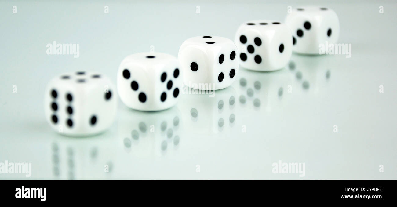 Five dice hi-res stock photography and images - Alamy