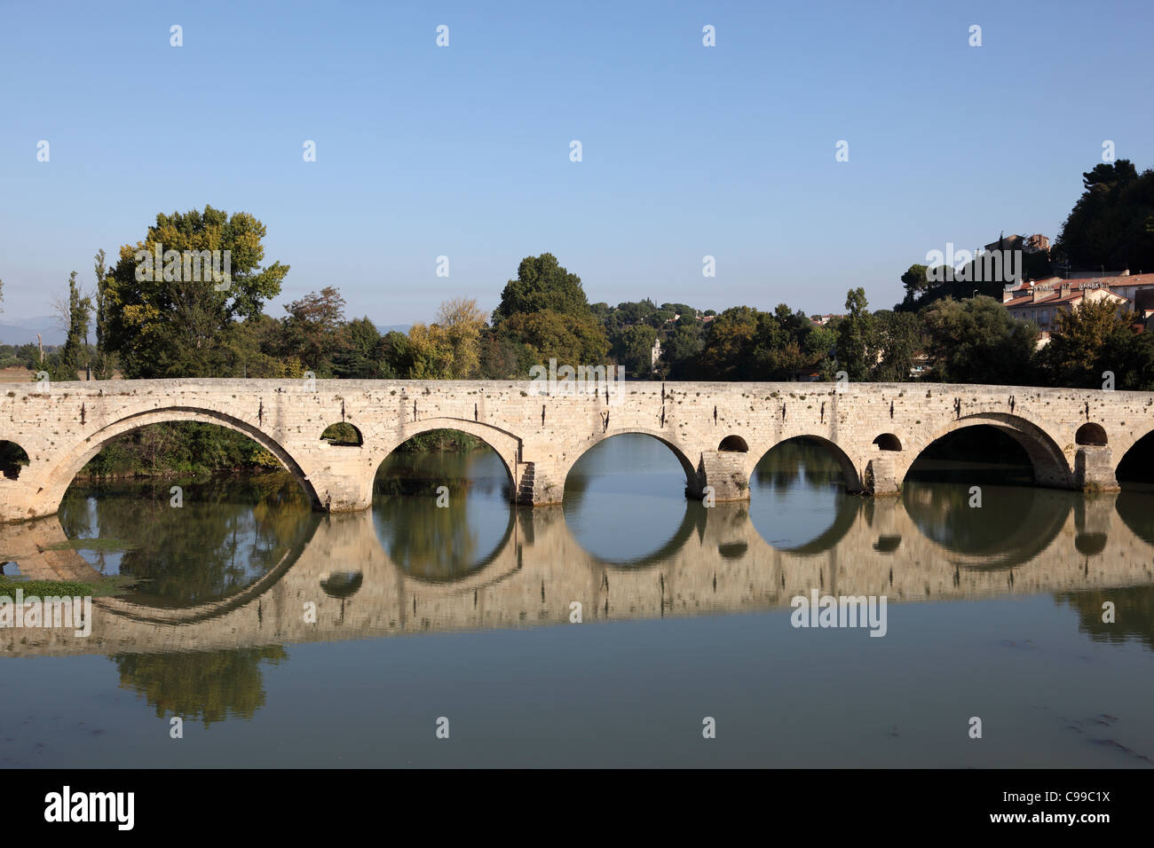 Medieval stone bridge hi-res stock photography and images - Alamy