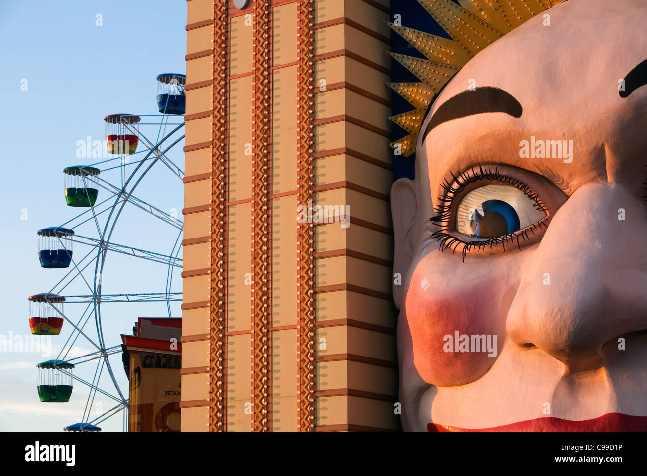 Luna Park - Sydney's historic amusement park at Milson's Point. Sydney ...