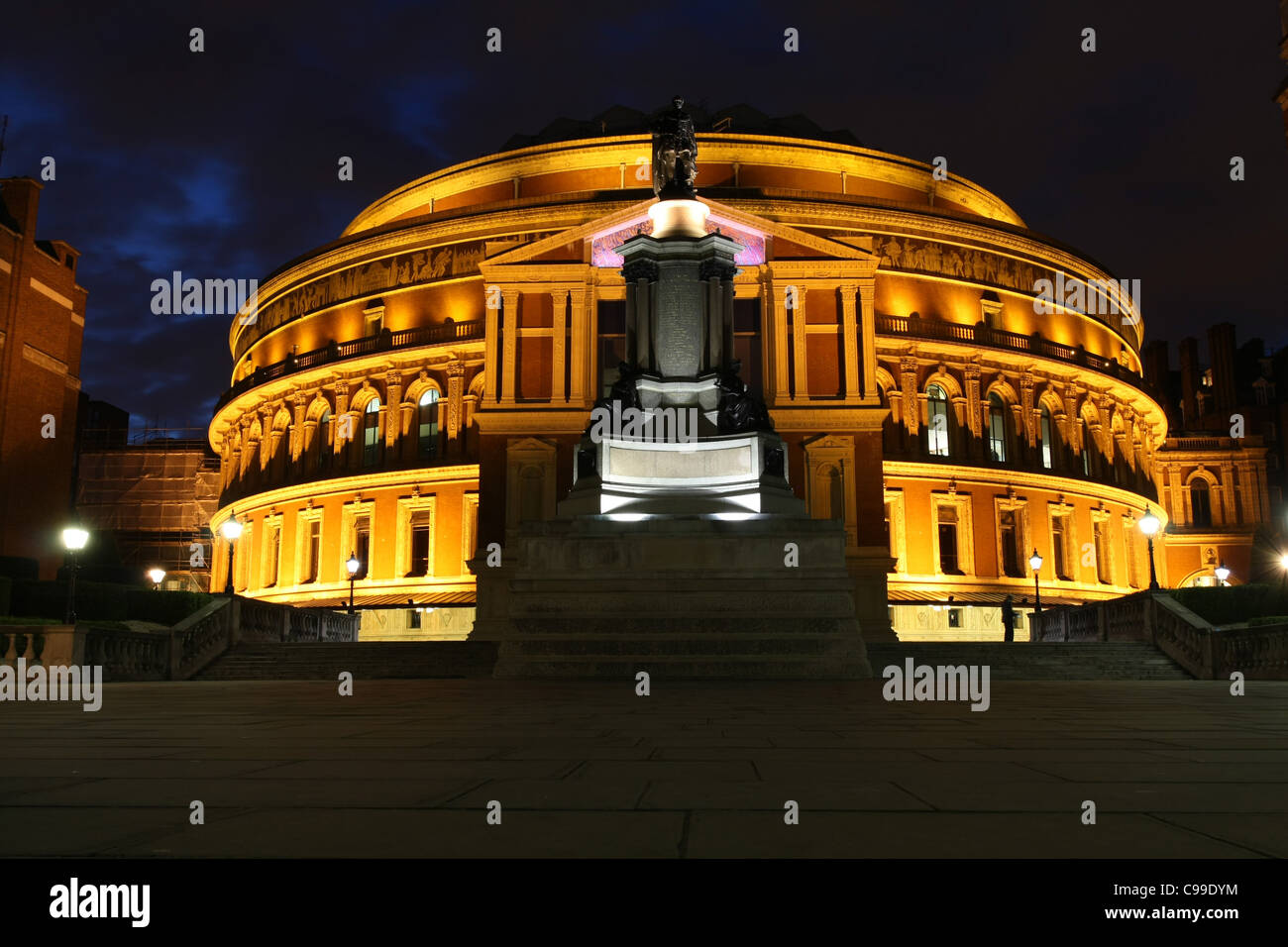 Royal albert hall hi-res stock photography and images - Alamy