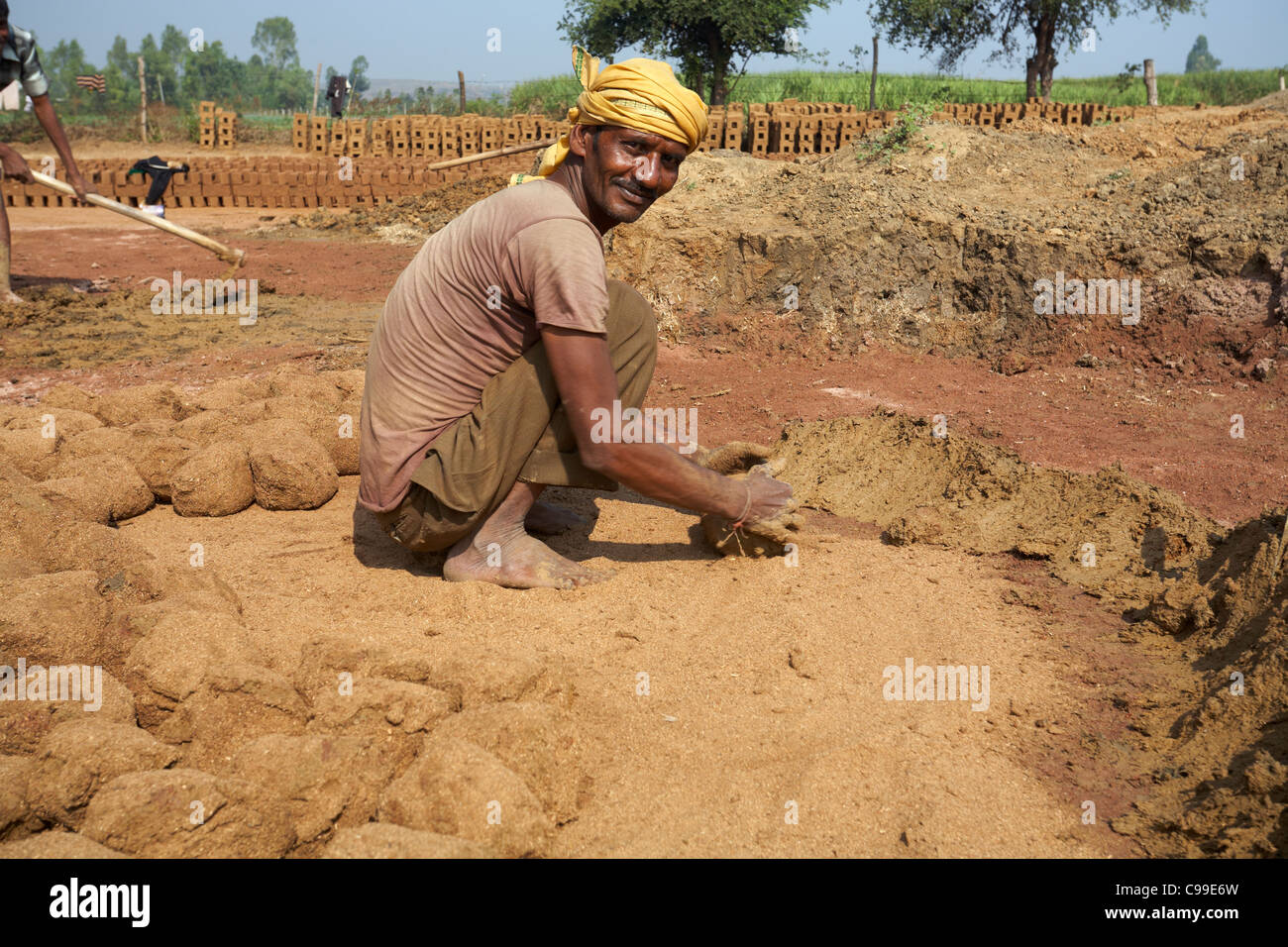 Brick factory pradesh india hi-res stock photography and images - Alamy