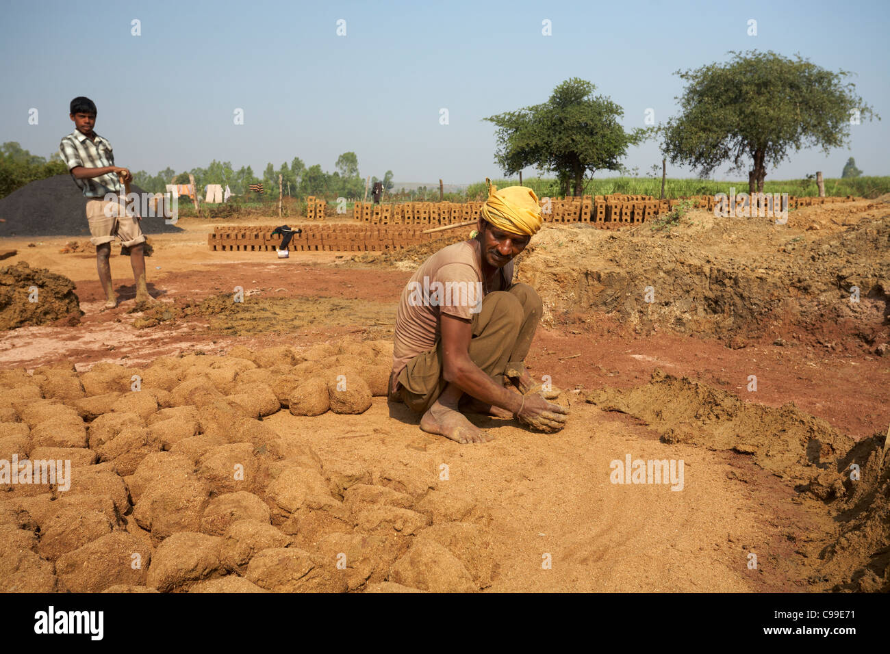 Brick factory pradesh india hi-res stock photography and images - Alamy