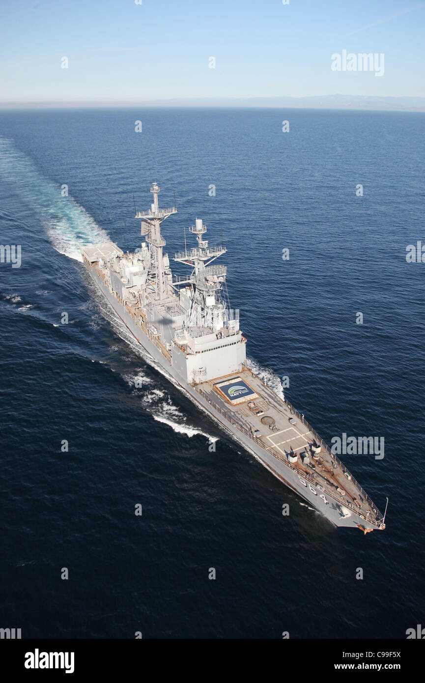 Spruance class destroyer hi-res stock photography and images - Alamy