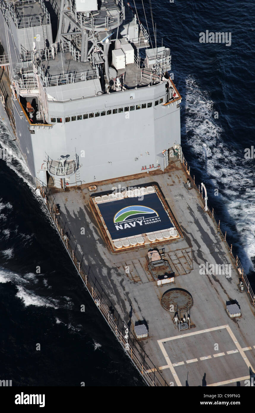 Spruance class destroyer hi-res stock photography and images - Alamy