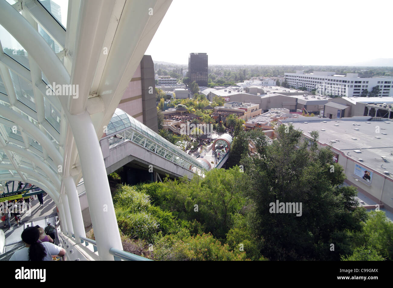 Universal studios hollywood film set hi-res stock photography and ...