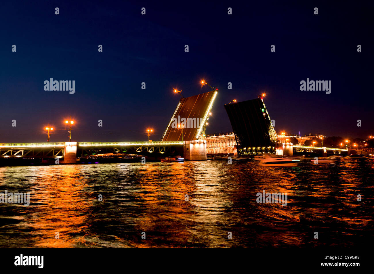 White Night, Saint-Petersburg, Palace Bridge, Russia, Neva river Stock ...