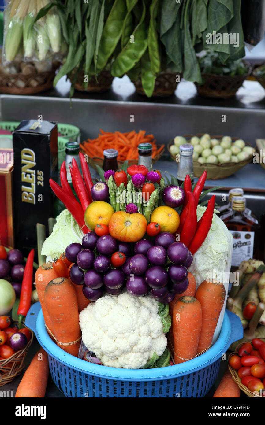 Vegetable platter on food stall at Krabi River night market Stock Photo ...