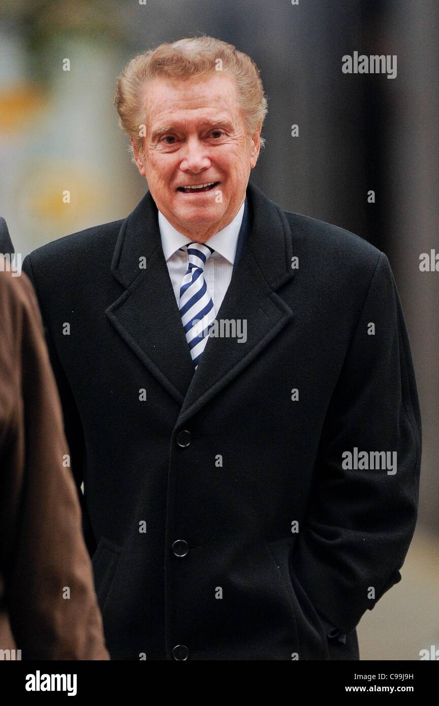 Regis Philbin, enters the 'Live With Regis And Kelly' taping at the ABC ...