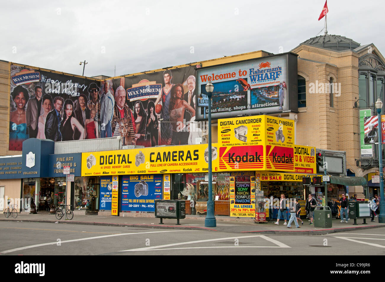 Billboard digital street america hi-res stock photography and images ...