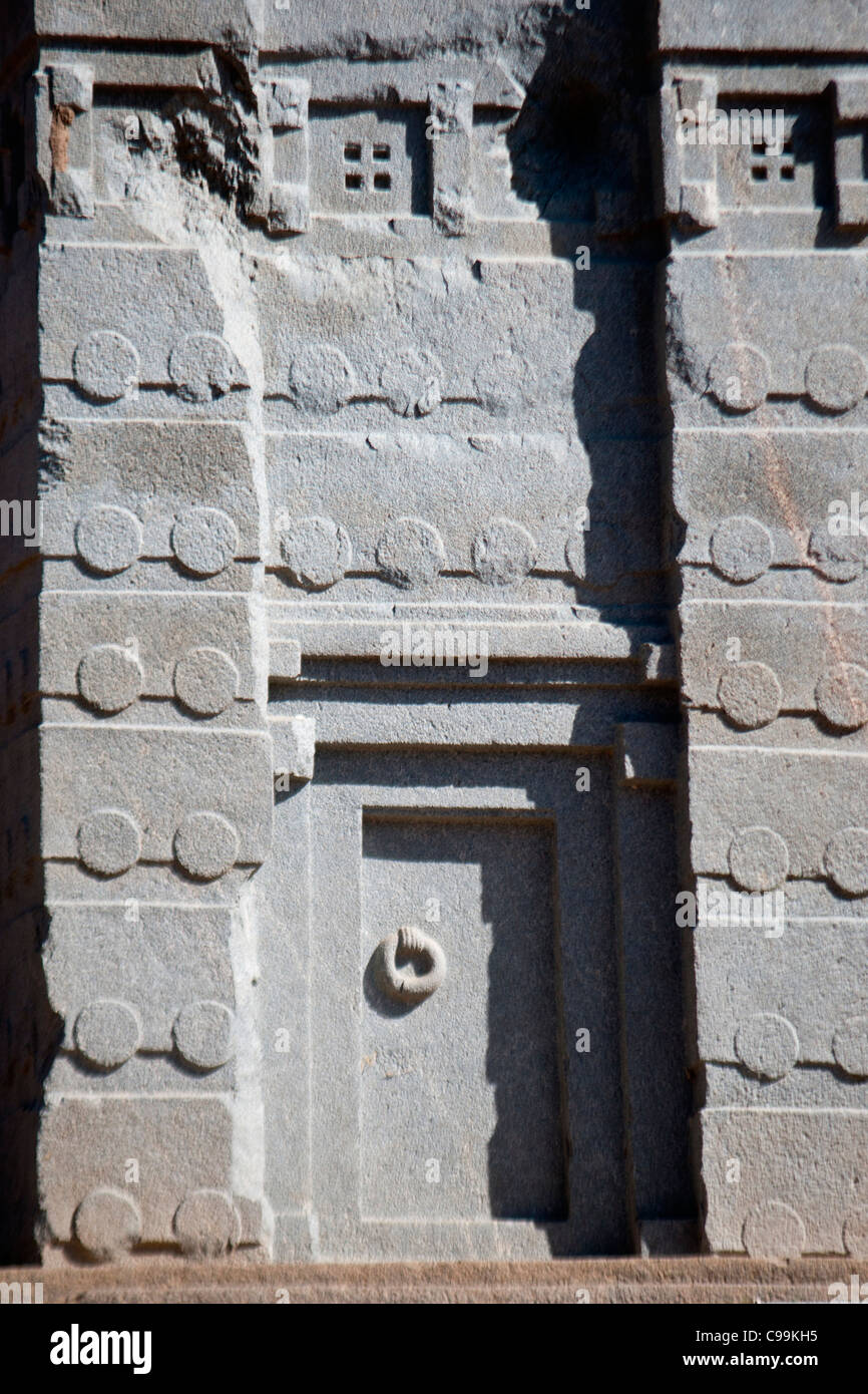 Detail of traditional Aksumite architecture on the Rome Stele standing ...