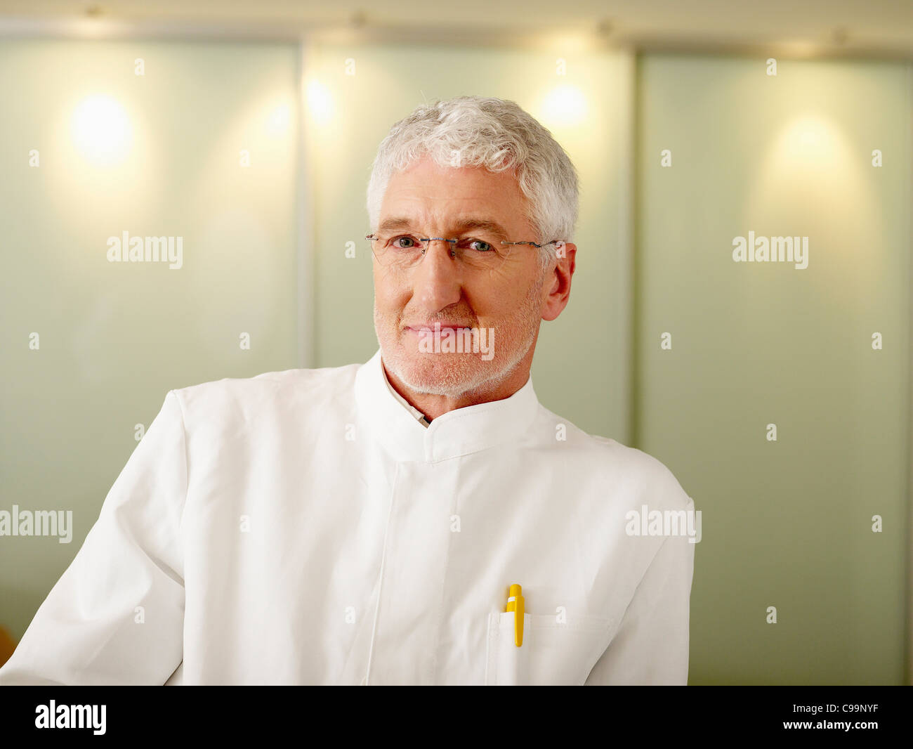 Germany, Hamburg, Doctor smiling, portrait Stock Photo - Alamy