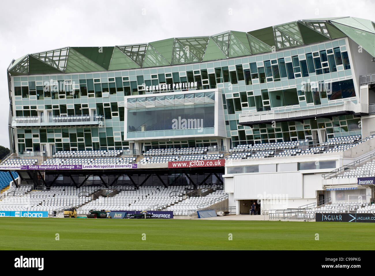 Carnegie Pavilion at Headingley Cricket Ground, Yorkshire Stock Photo ...