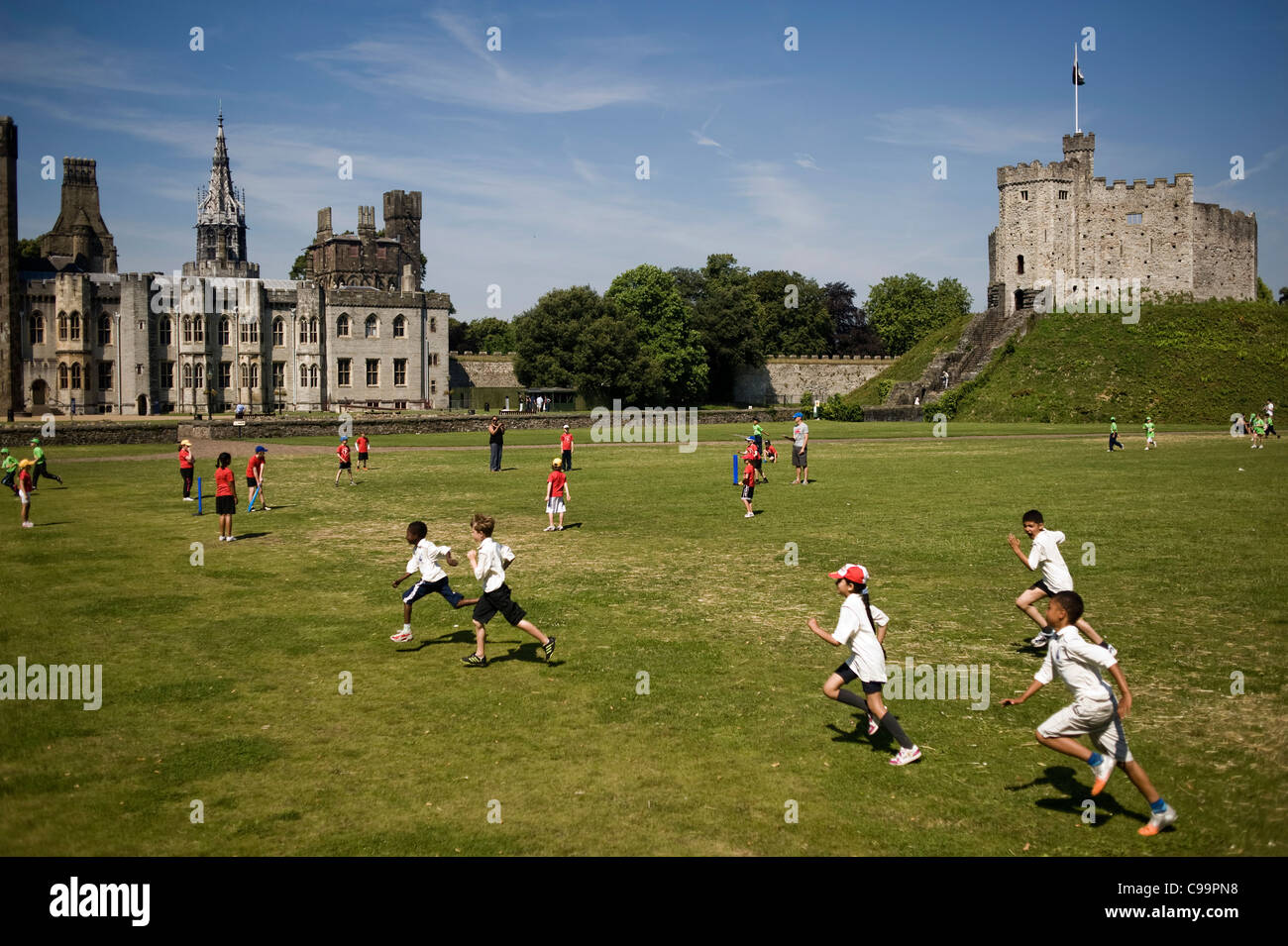 Castillo. CARDIFF, Gales. Castle. Wales Stock Photo - Alamy