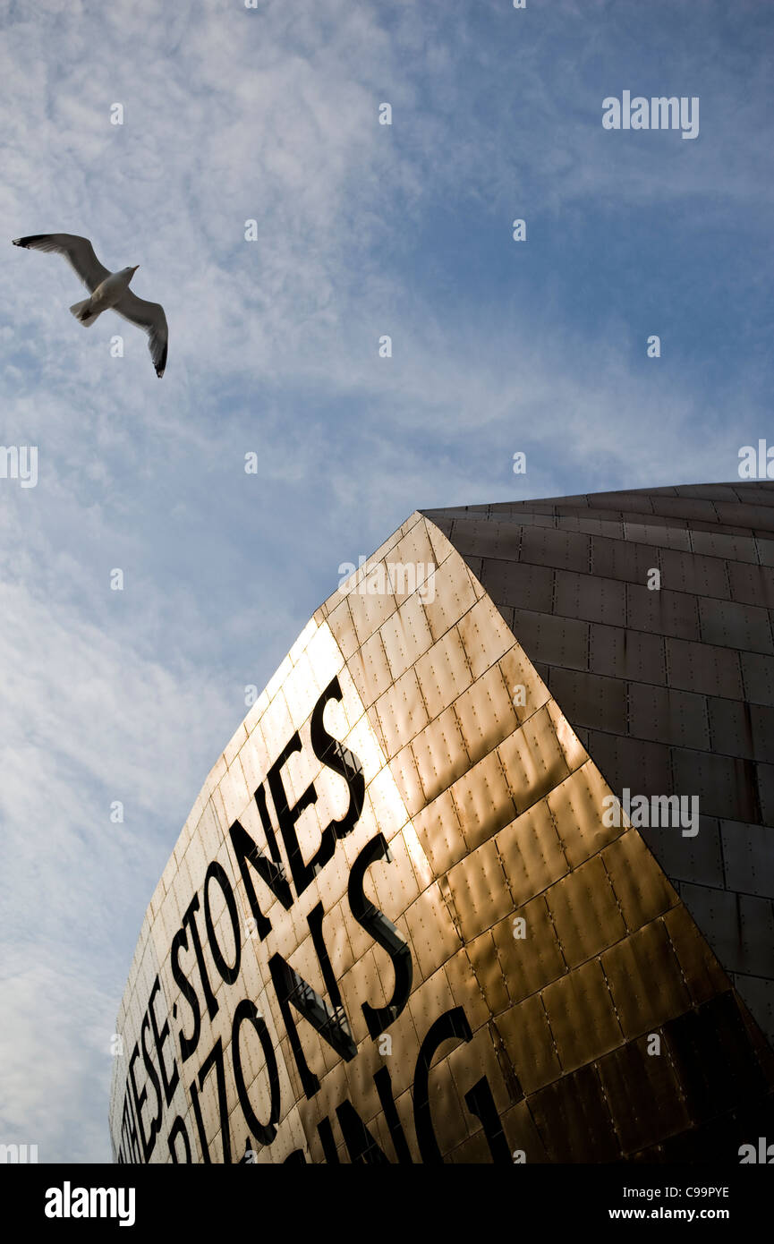 Opera Nacional de Gales. CARDIFF, Gales. National Opera. Millennium ...