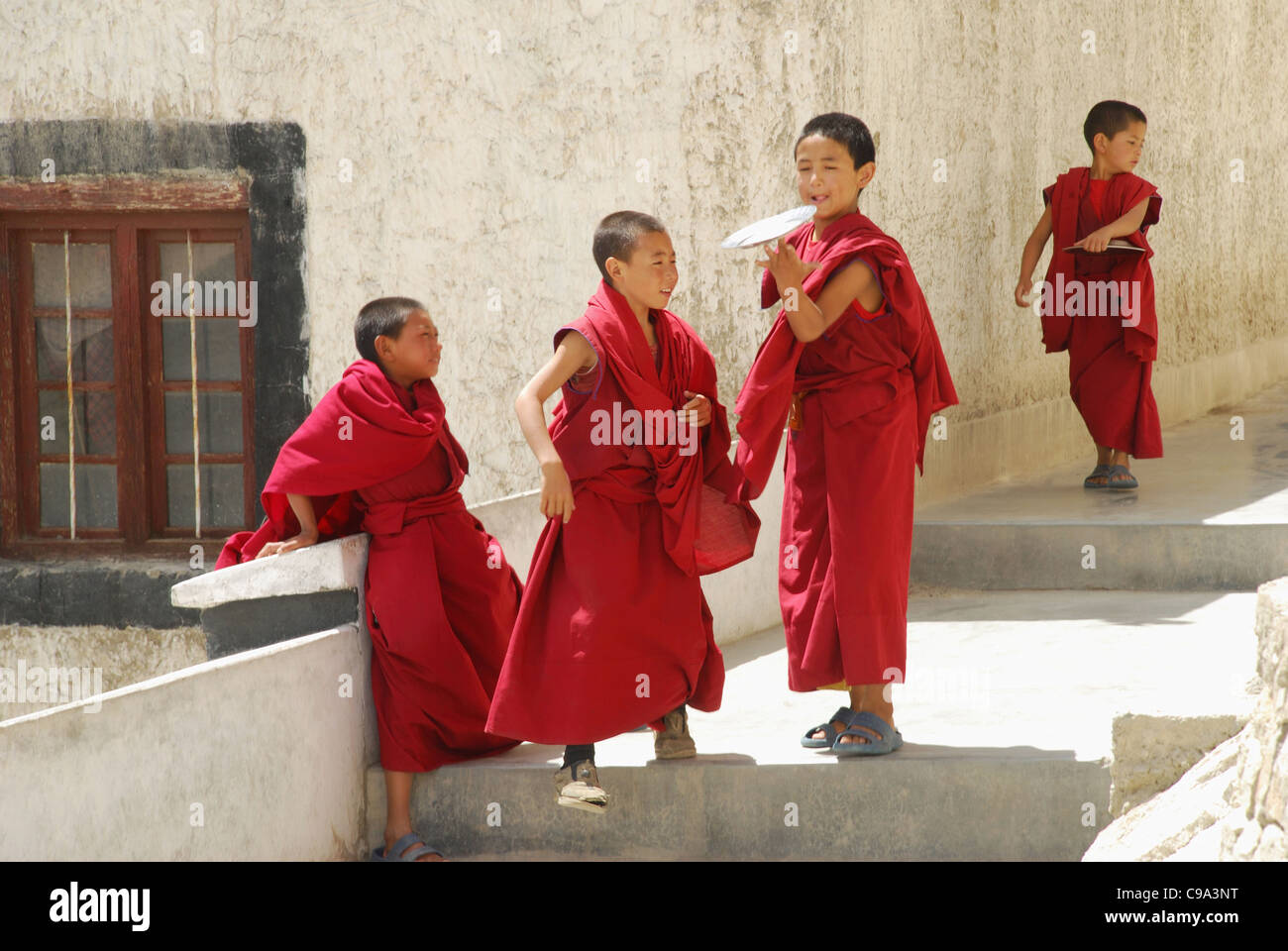 Lama priest hi-res stock photography and images - Alamy