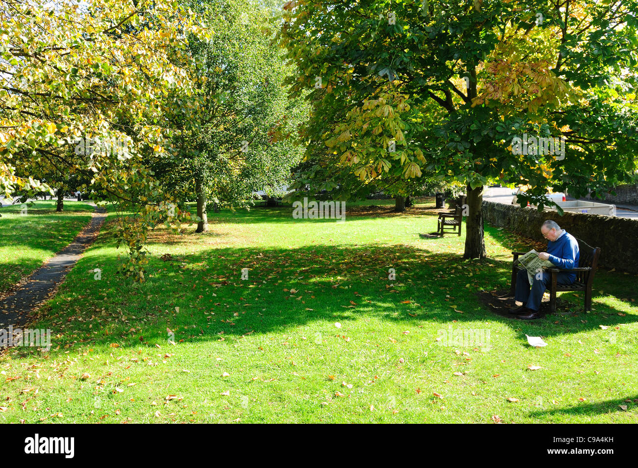 Baslow Village Green Derbyshire Peak District Stock Photo - Alamy