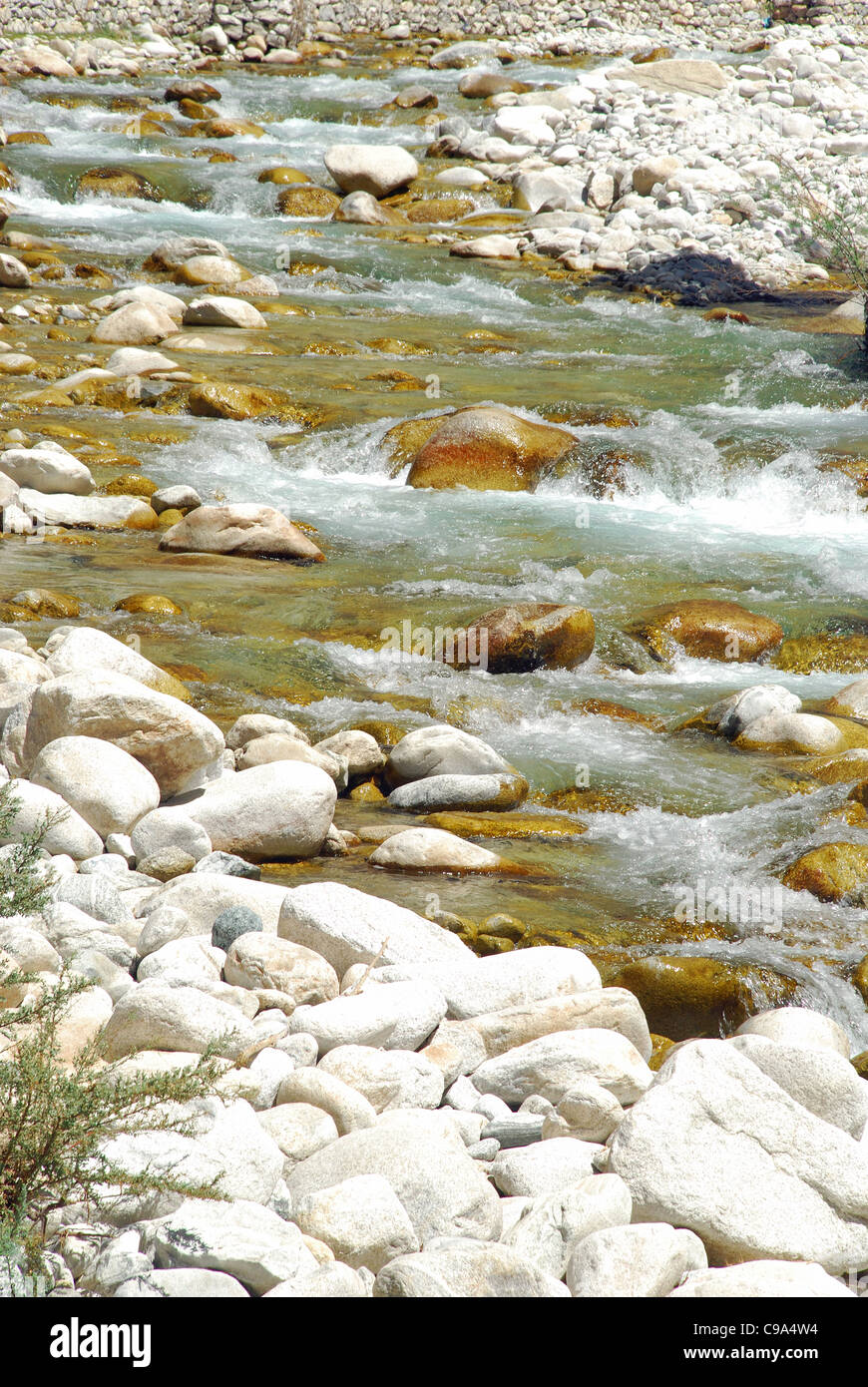 A small river on way to Tso Moriri lake. Himalayan mountain range Stock ...