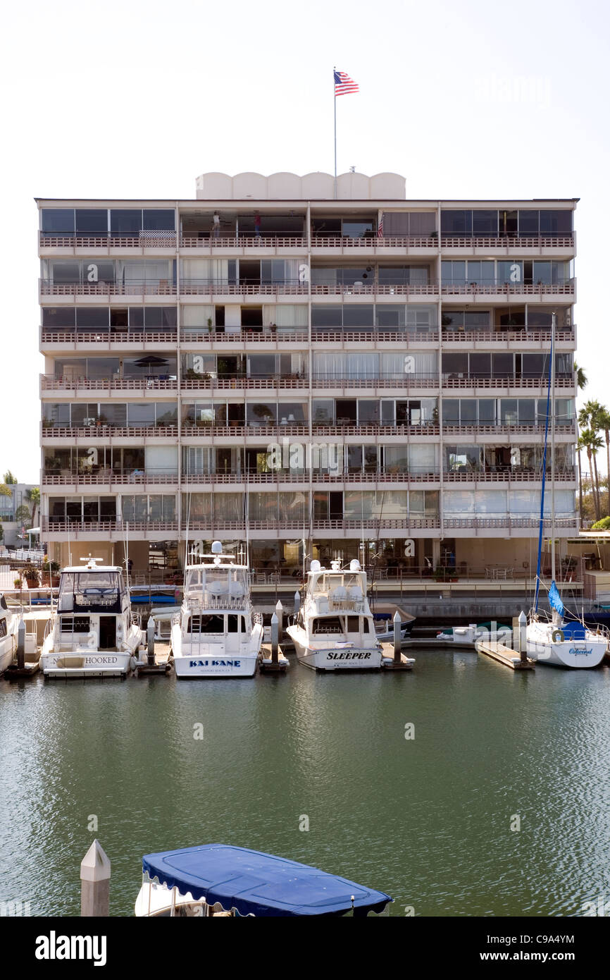 Apartments on Lido Isle Bay in Newport Beach - CA Stock Photo - Alamy
