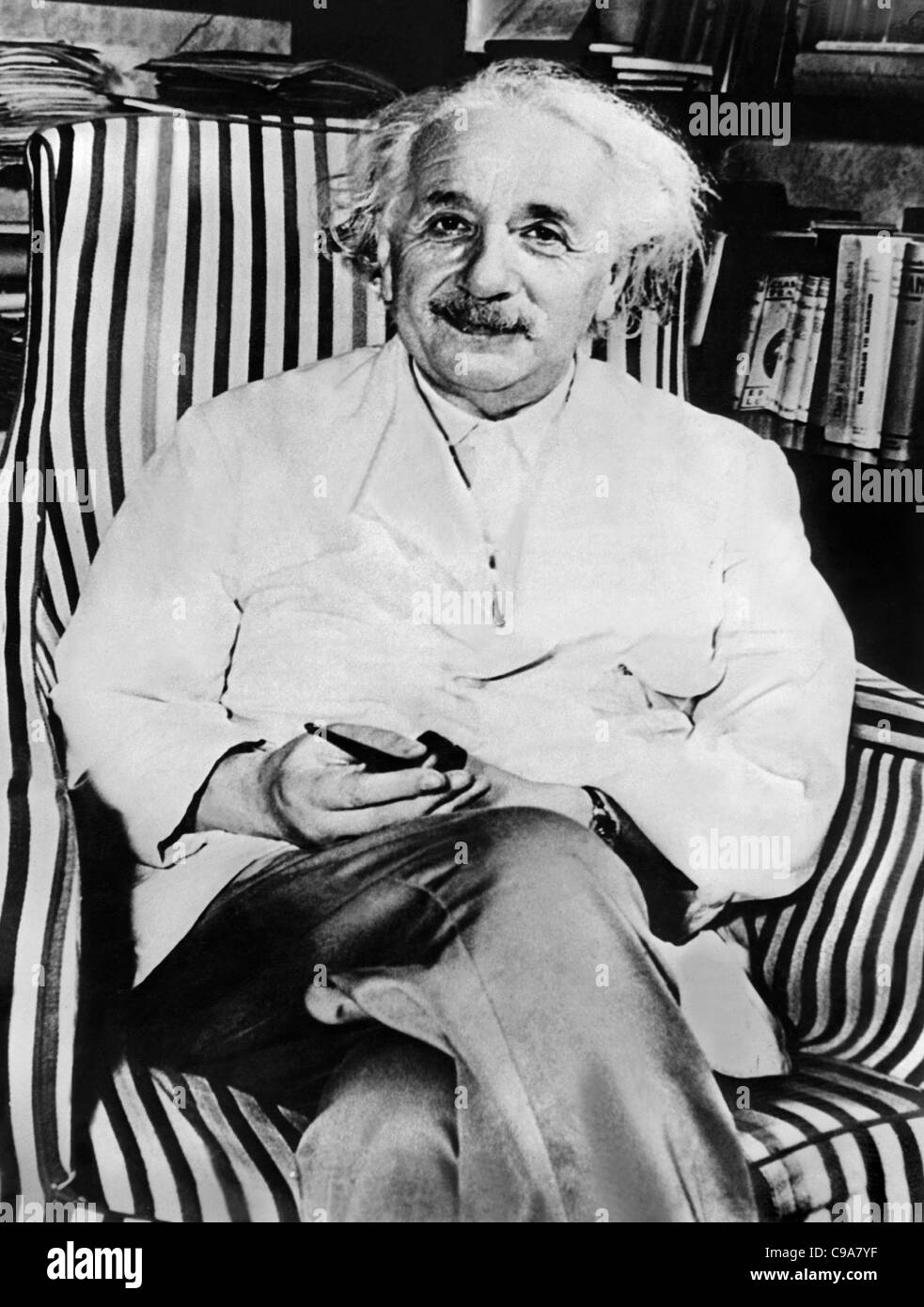 ALBERT EINSTEIN MATHEMATICIAN & SCIENTIST 15 October 1948 Stock Photo ...