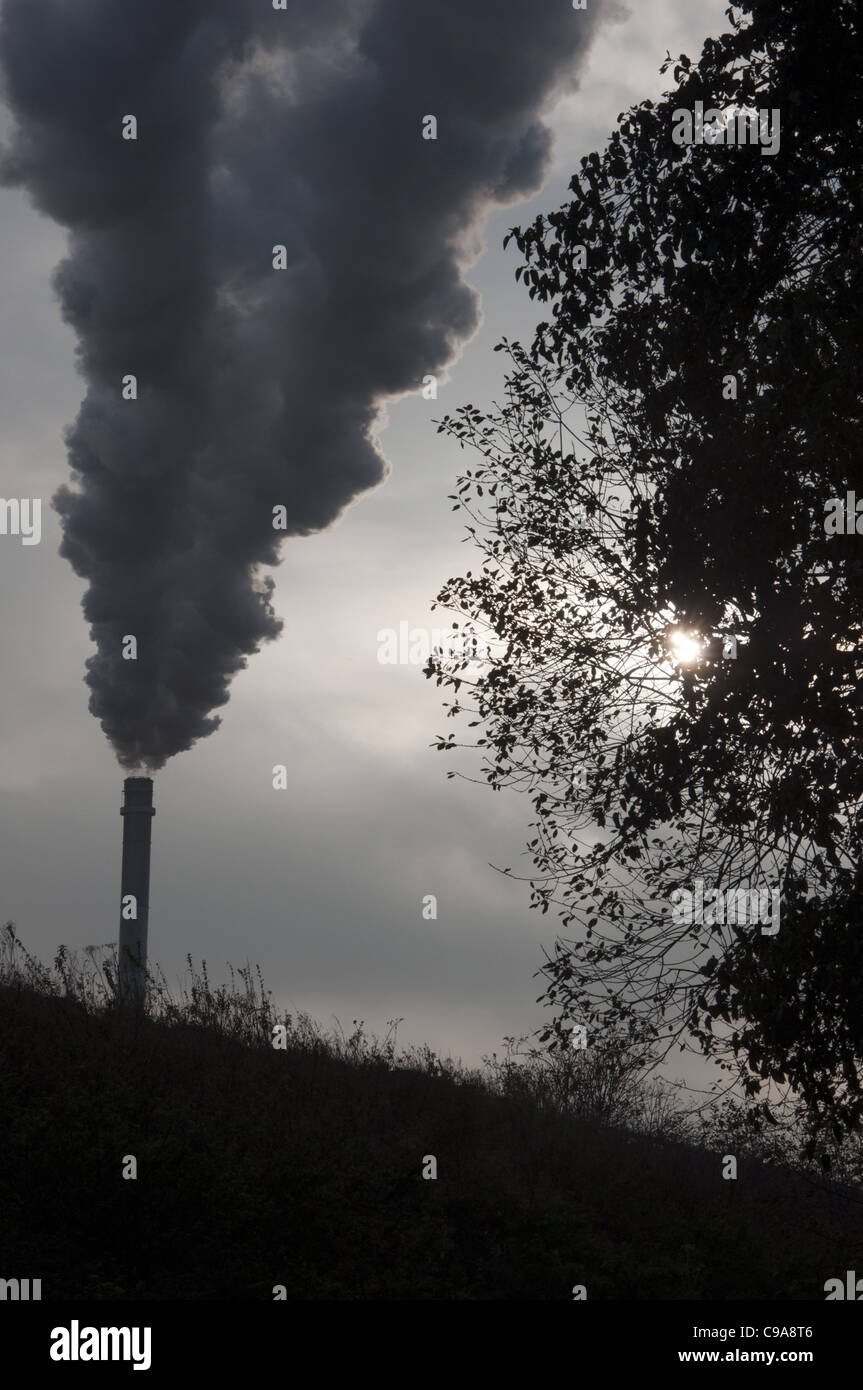 Chimney stack smoke hi-res stock photography and images - Alamy