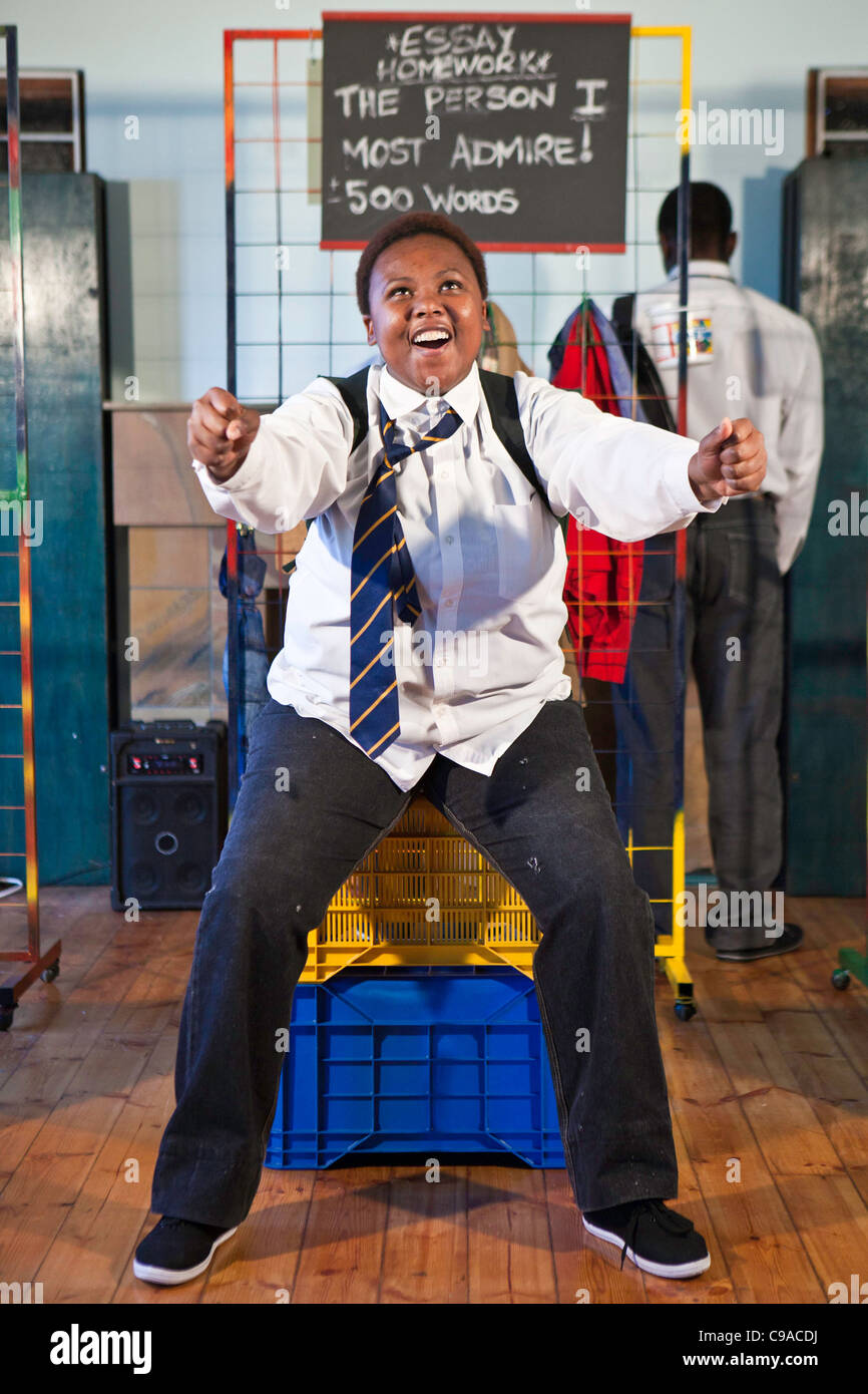 Theatre for Life actors with pupils of Ithute primary school ...