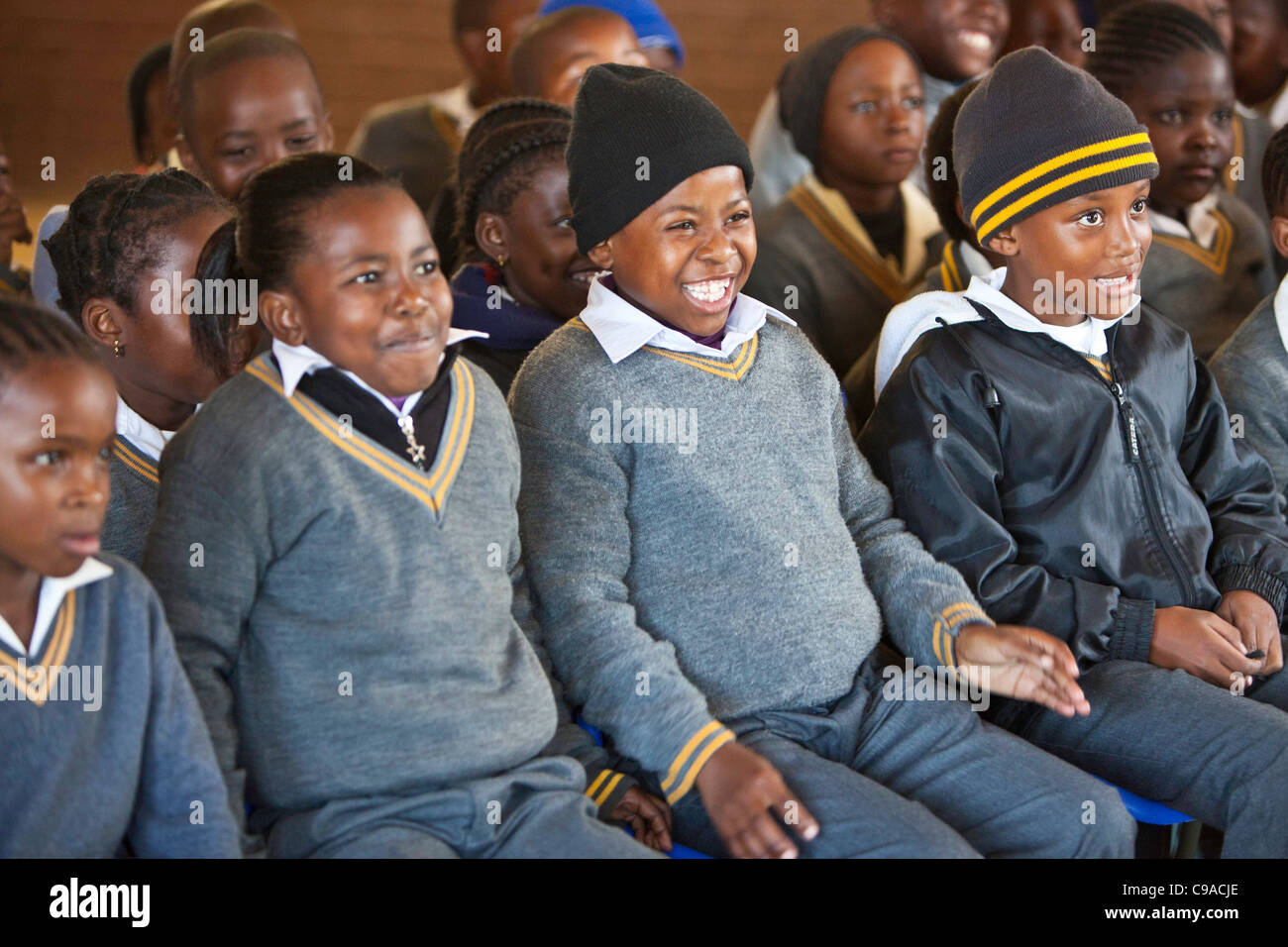 Theatre for Life actors with pupils of Ithute primary school ...