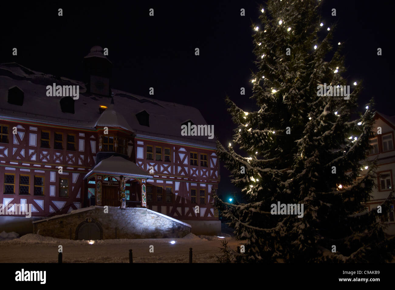 Town hall christmas wreath hi-res stock photography and images - Alamy