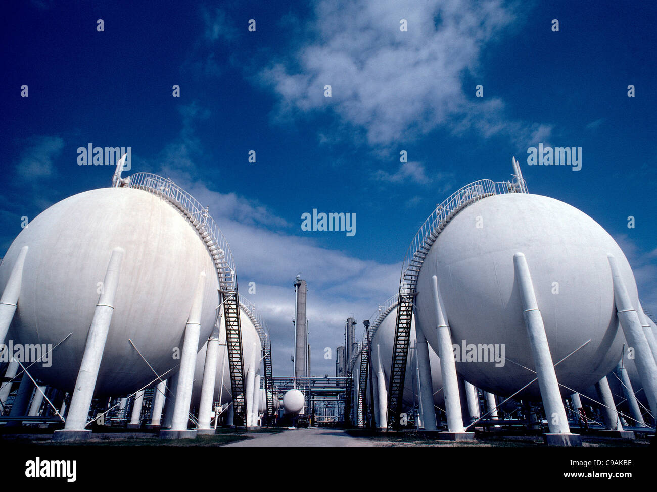 Oil refinery storage tanks, Texas, USA Stock Photo - Alamy